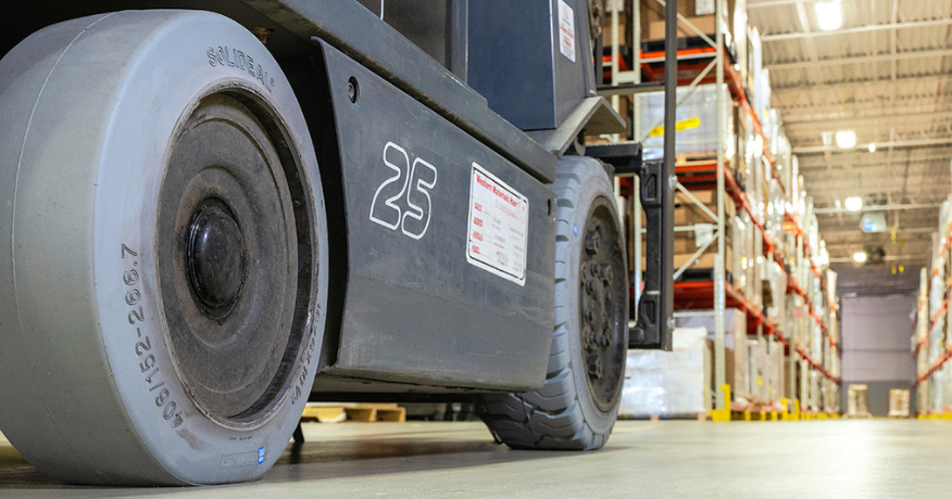 Non-Marking Forklift Tires: What You Need to Know | Camso