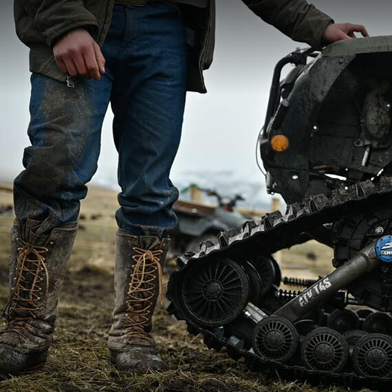 Off-the-road Tires, Tracks and Tracks Systems manufacturer | Camso