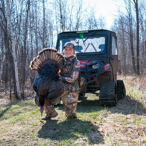 Off-the-road Tires, Tracks and Tracks Systems manufacturer | Camso